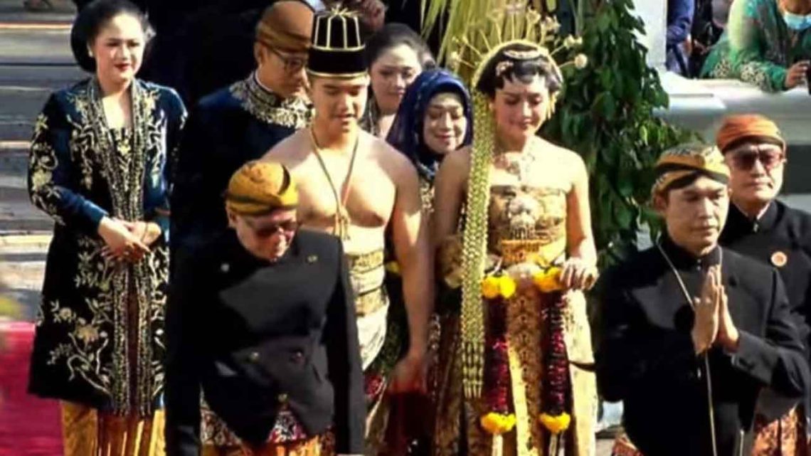 Contoh Teks Panyandra Kirab Kasatriyan Pengantin Jawa | Kawruh Basa