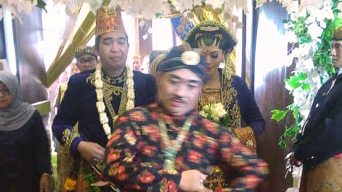 Contoh Teks Panyandra Kirab Kanarendran Pengantin Jawa | Kawruh Basa